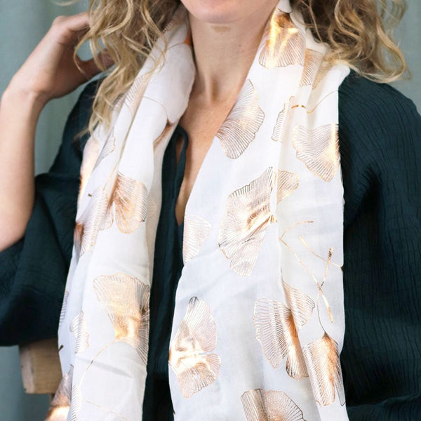 Recycled white and rose gold ginkgo print scarf - Cain Online